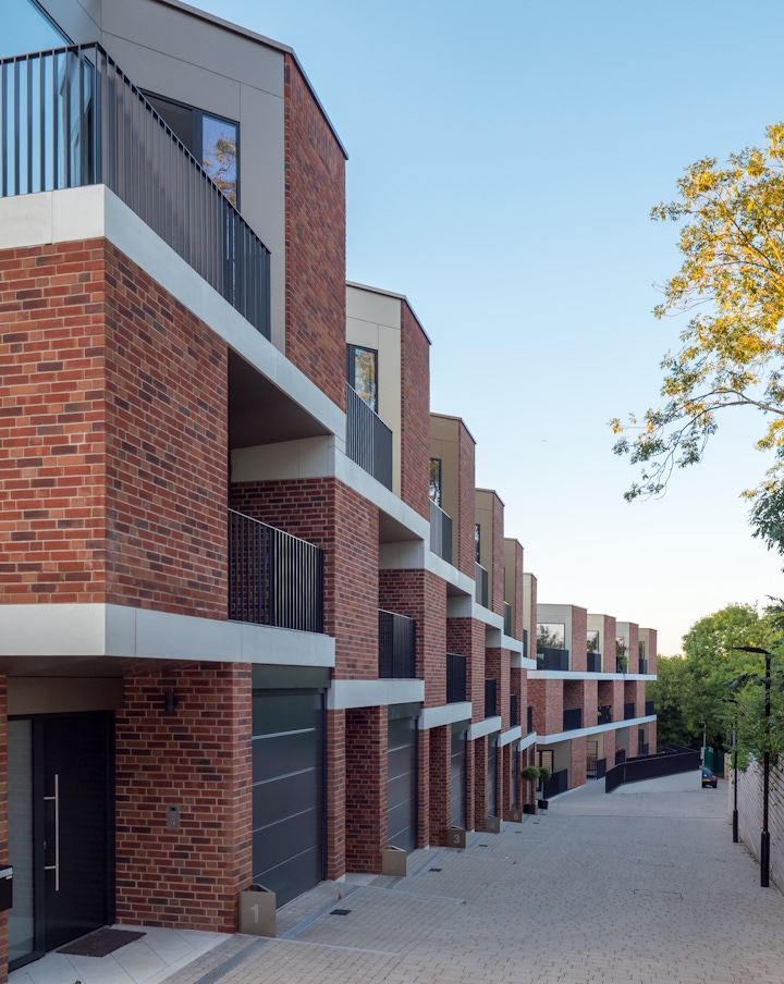 Solus Brick Range | Taylor Maxwell