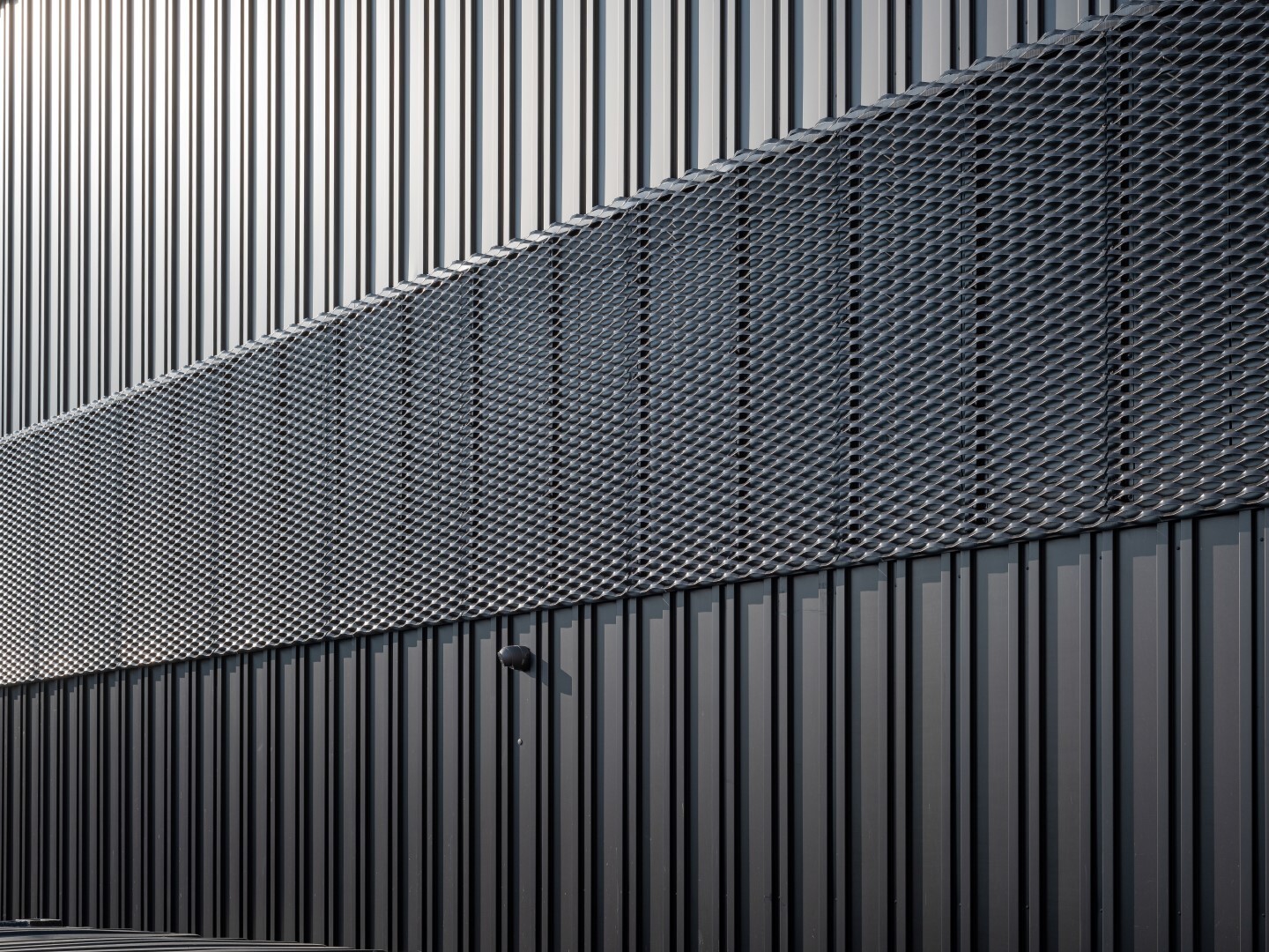 Edmiston House | Anvil Expanded Mesh Cladding | Taylor Maxwell